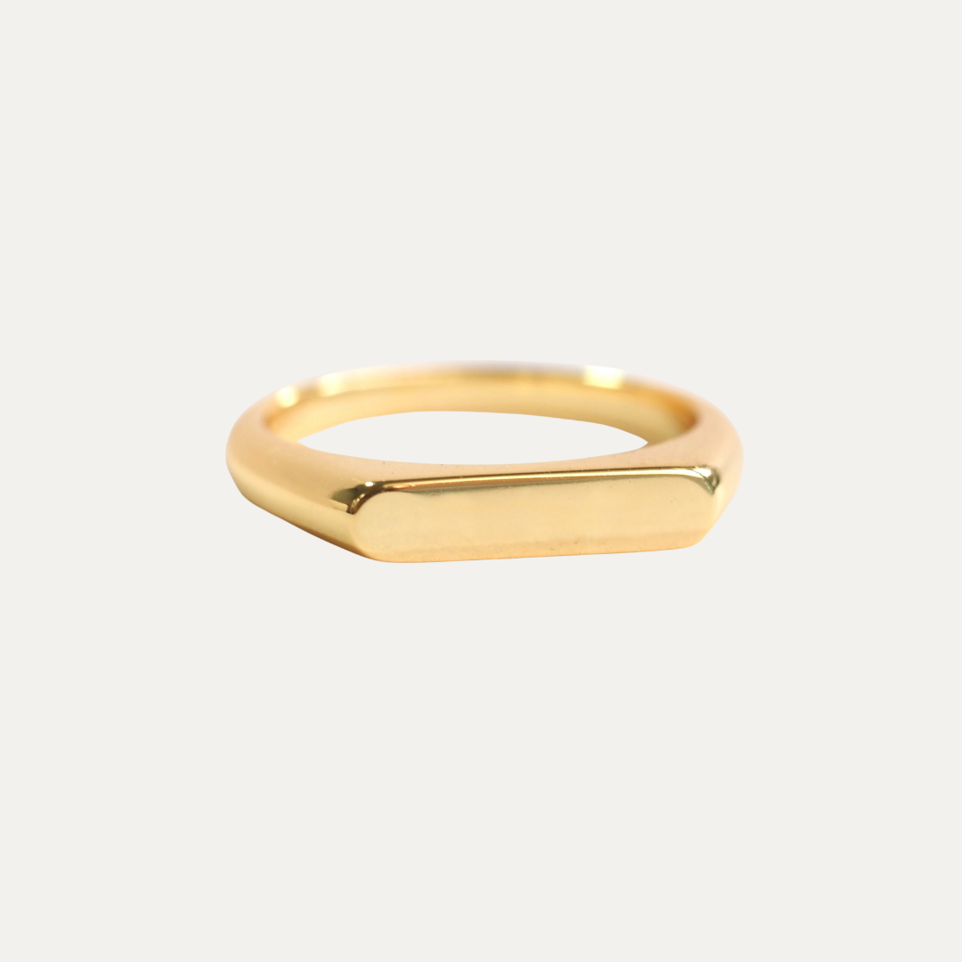 Personalized Gold Bar Signet Ring – Engraved Keepsake Jewelry